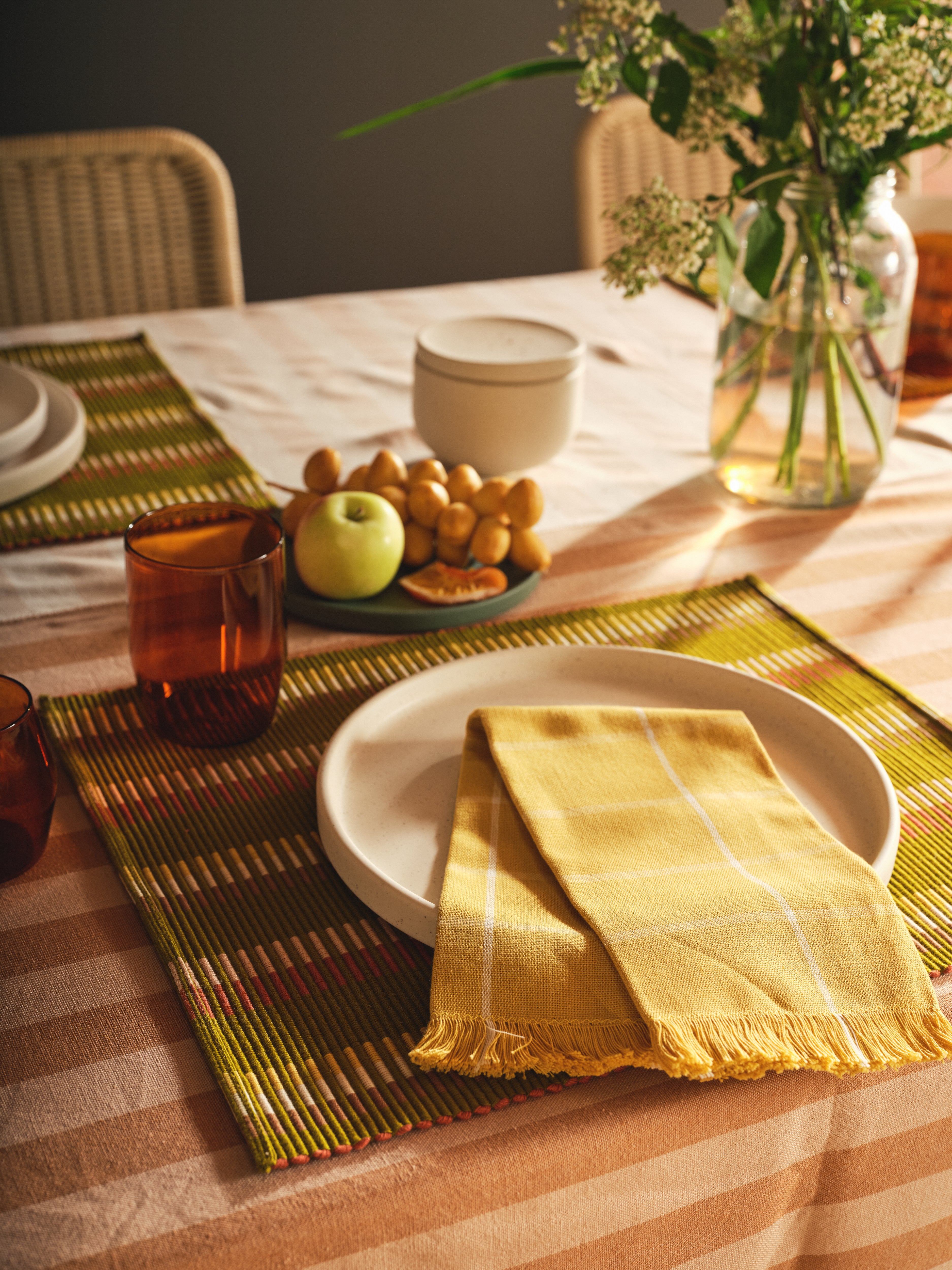 Table Setting Bundles for every kind of host | MINNA Journal